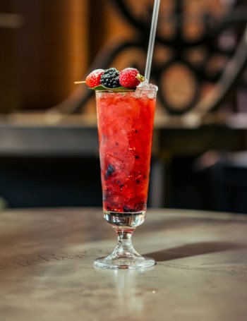 Big Appleberry drink | Cocktailguiden